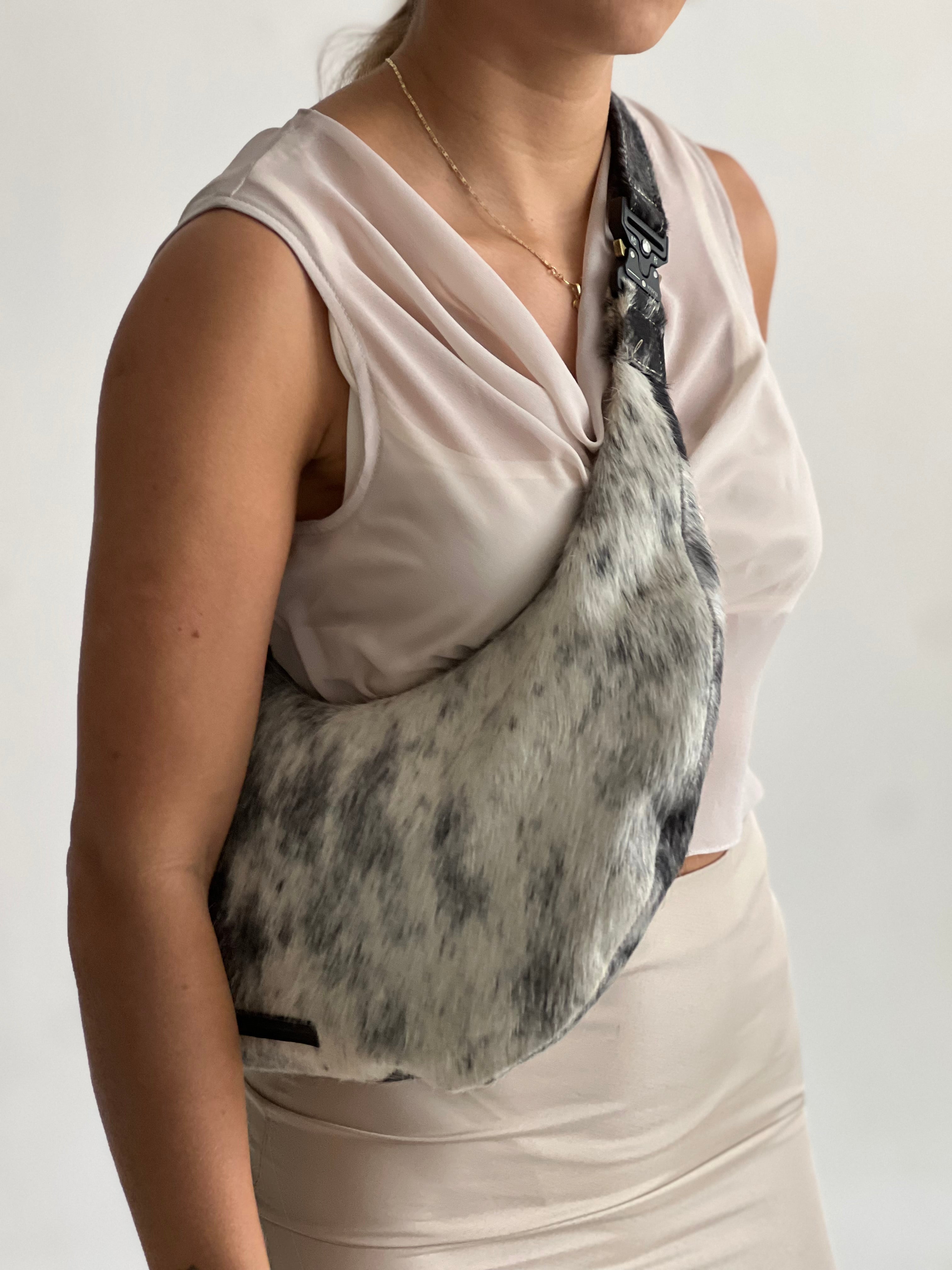 STALLION COW SKIN BAG