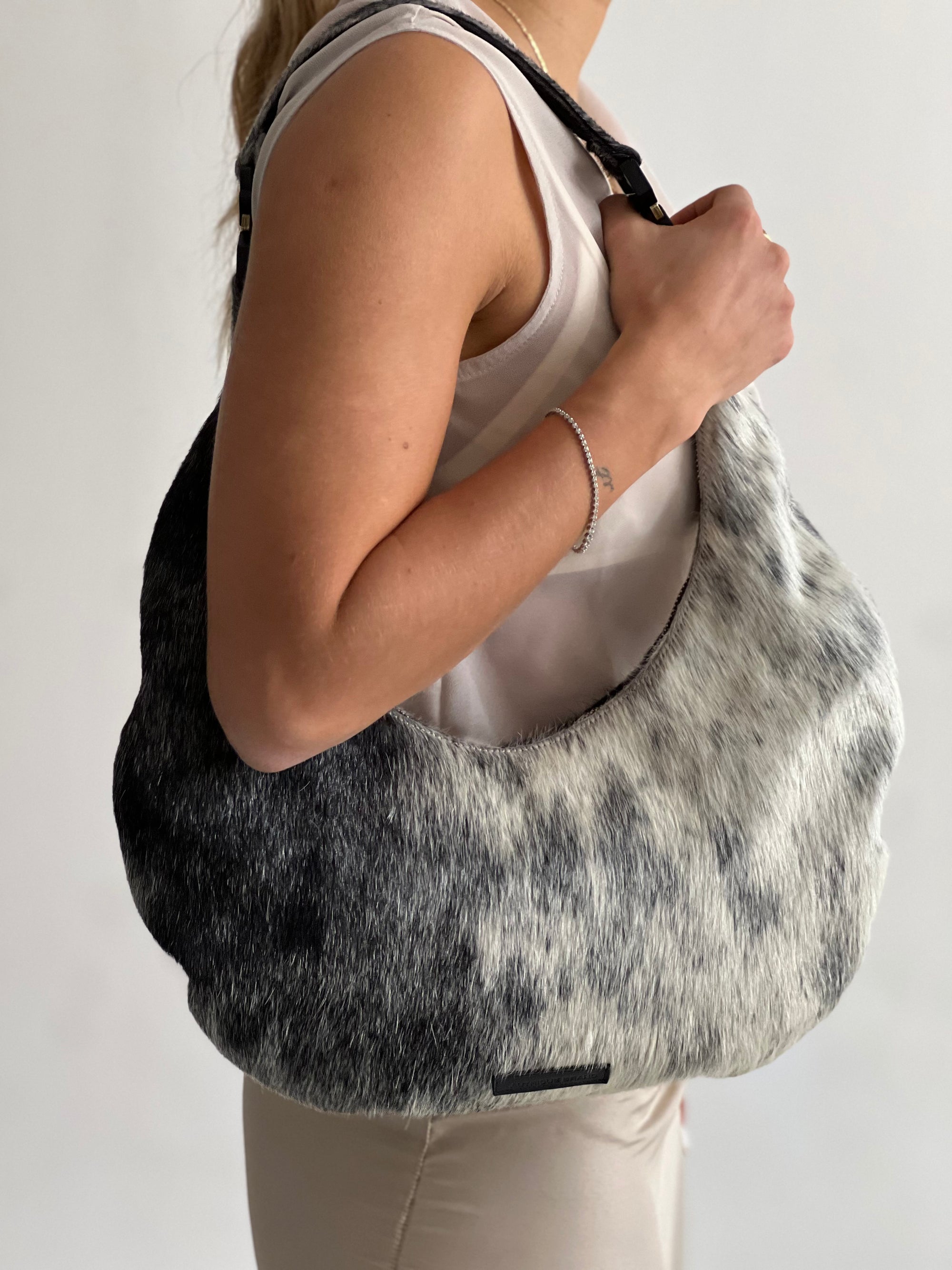 STALLION COW SKIN BAG